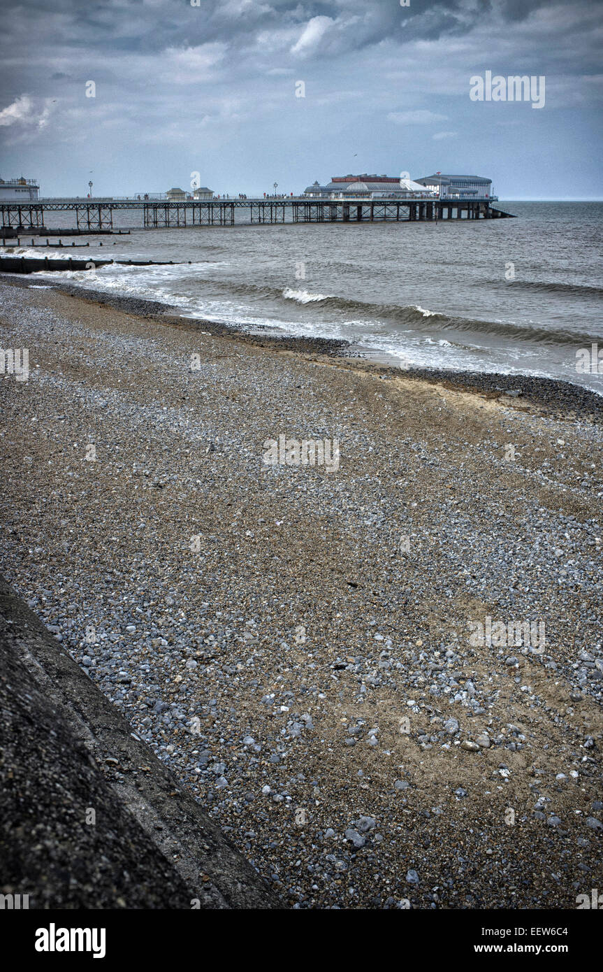 Beach and pier at Cromer, Norfolk Stock Photo - Alamy