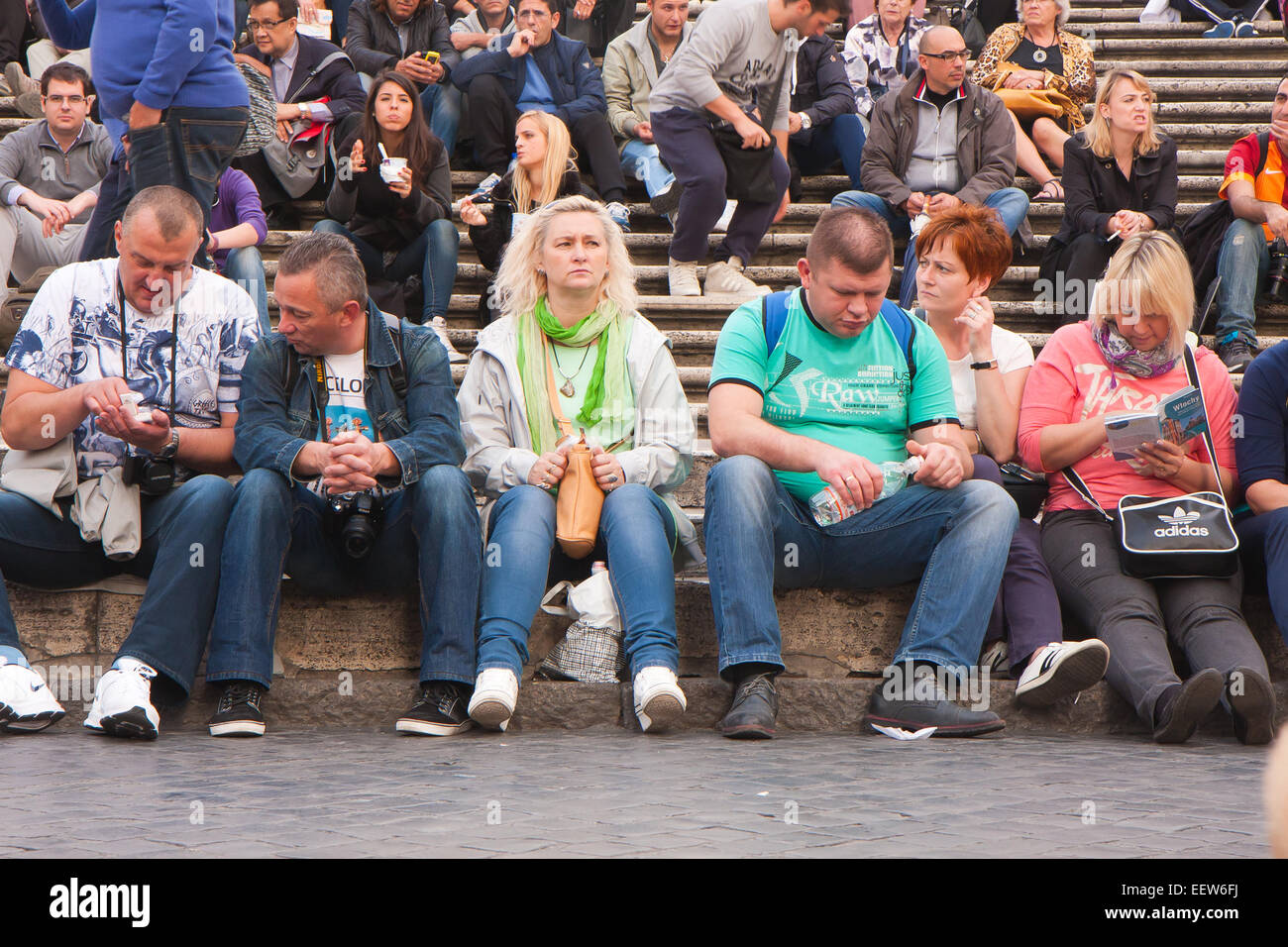 Swarms of tourists on the streets of Rome Stock Photo - Alamy