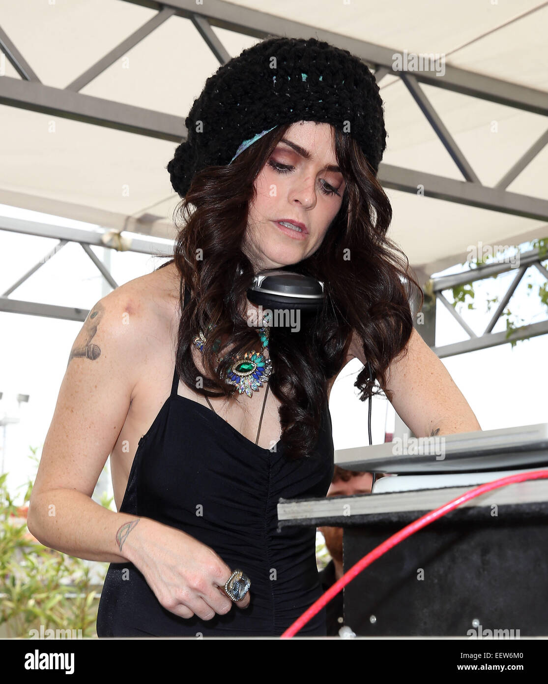 Orange is The New Black Actress, Taryn Manning Guest DJ at Palms Pool ...