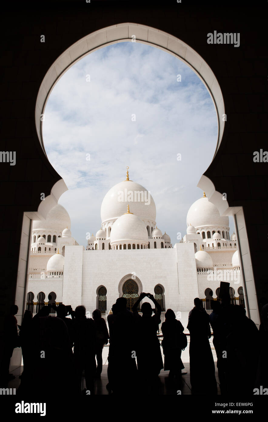 Sheikh zayed grand mosque hi-res stock photography and images - Alamy