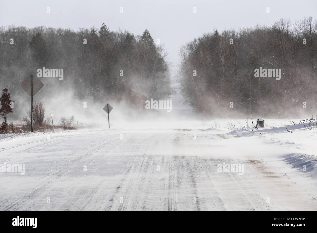 Blowing across road hi-res stock photography and images - Alamy
