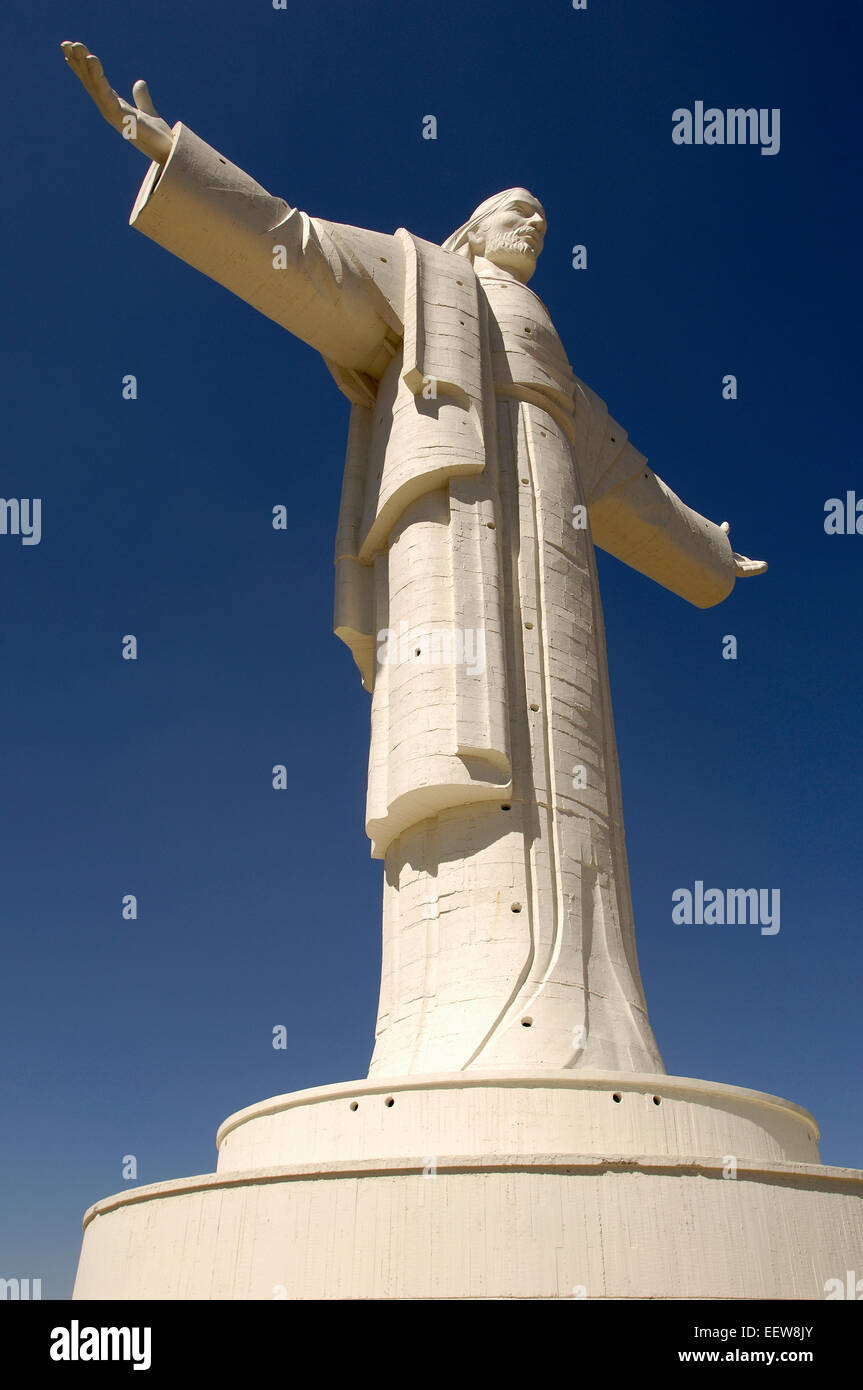 The world's largest statue of Christ overlooks the city of Cochabamba ...