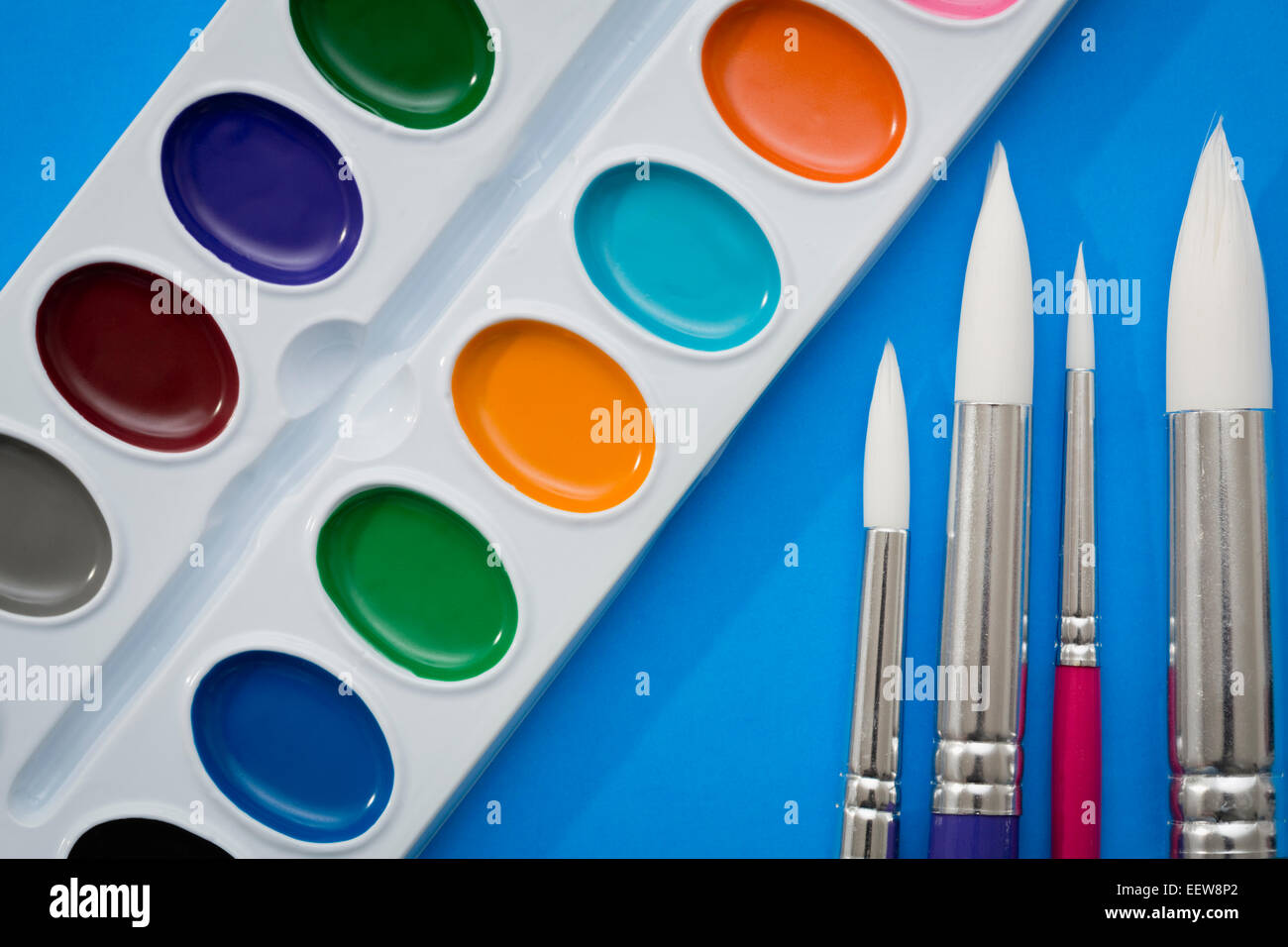 Variety of paints hi-res stock photography and images - Alamy