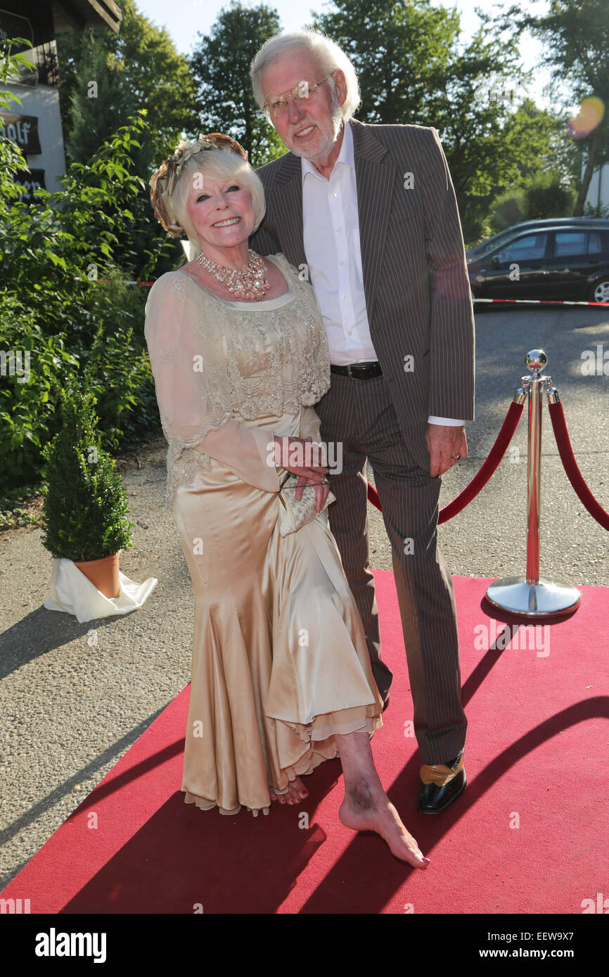 Celebrities attending the 27th annual KaiserCup Golf Charity Tournament ...