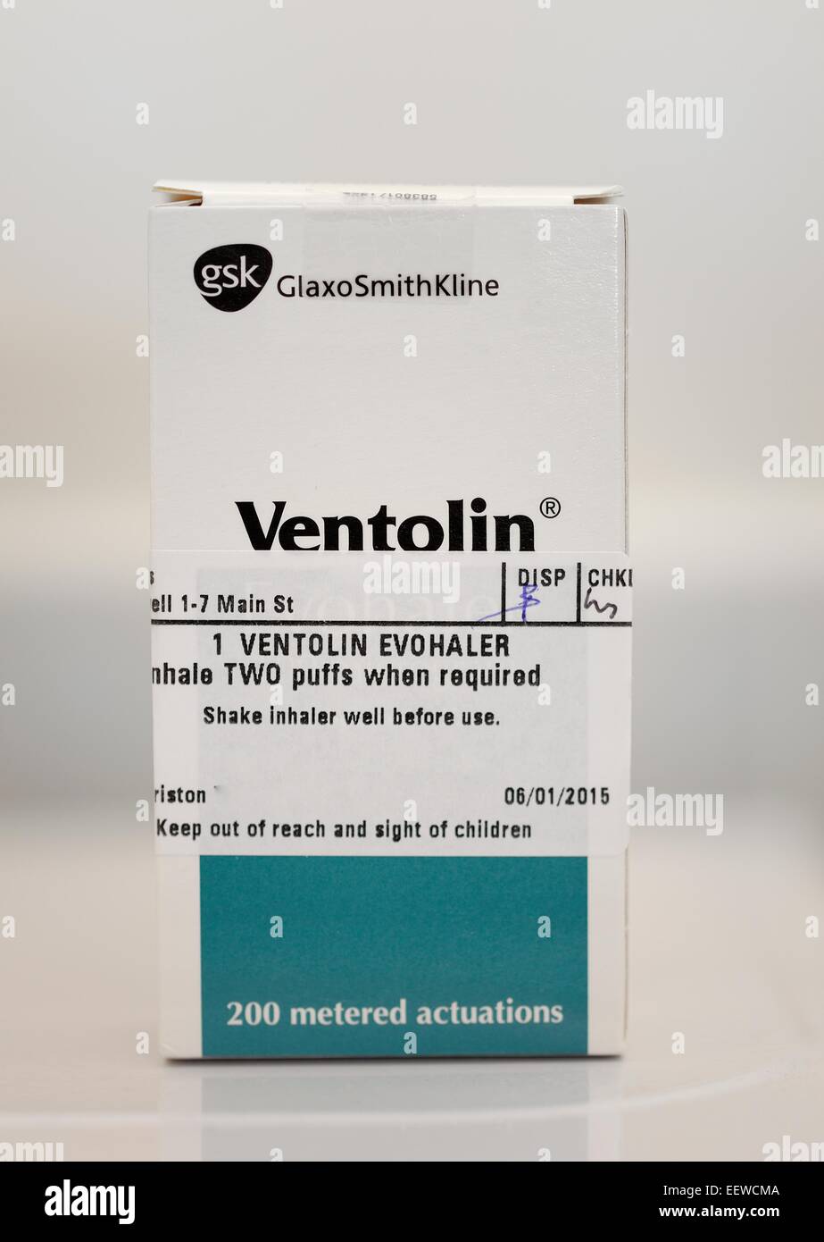 Ventolin inhaler hi-res stock photography and images - Alamy