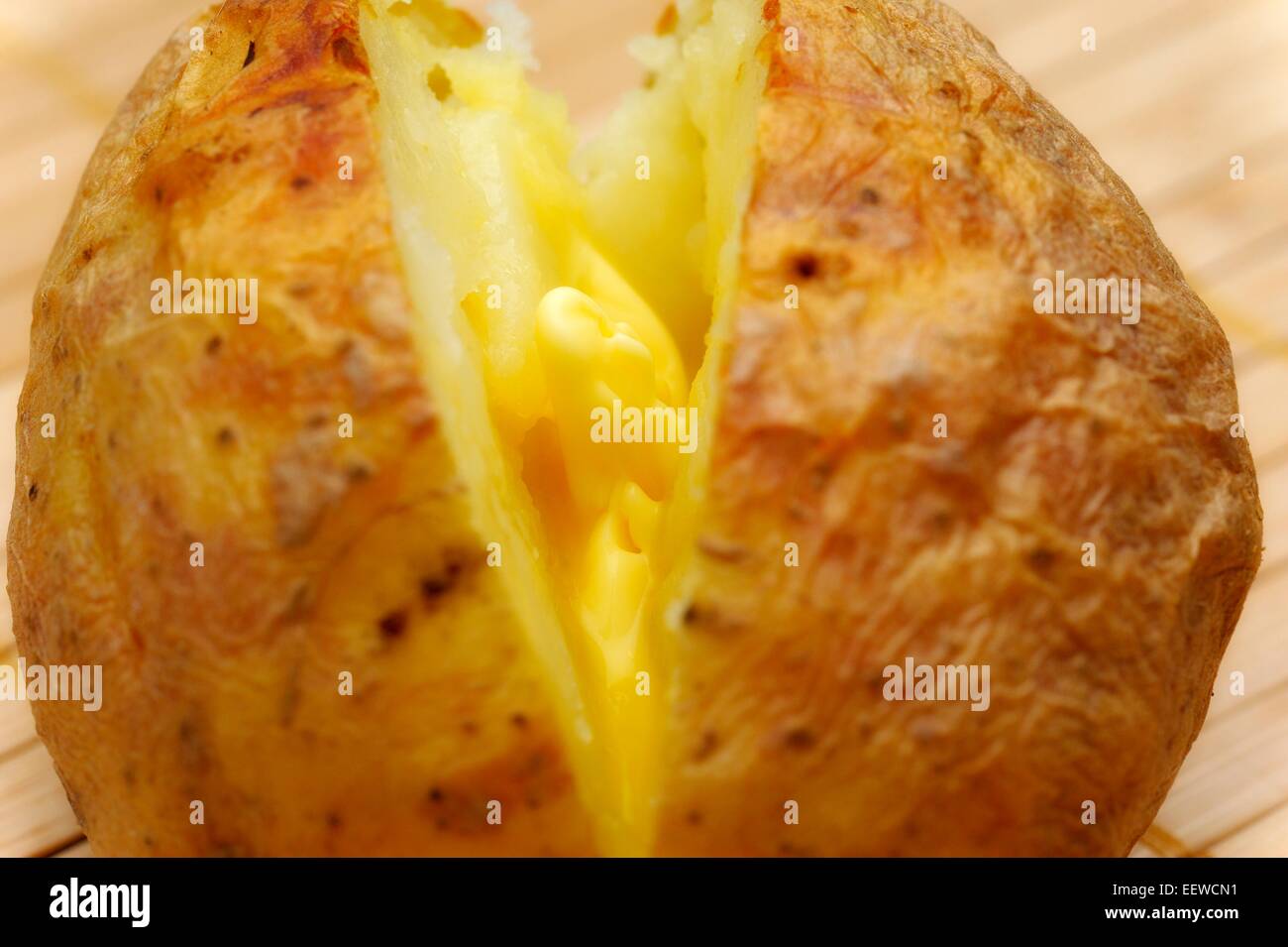 Jacket potatoe hi-res stock photography and images - Alamy