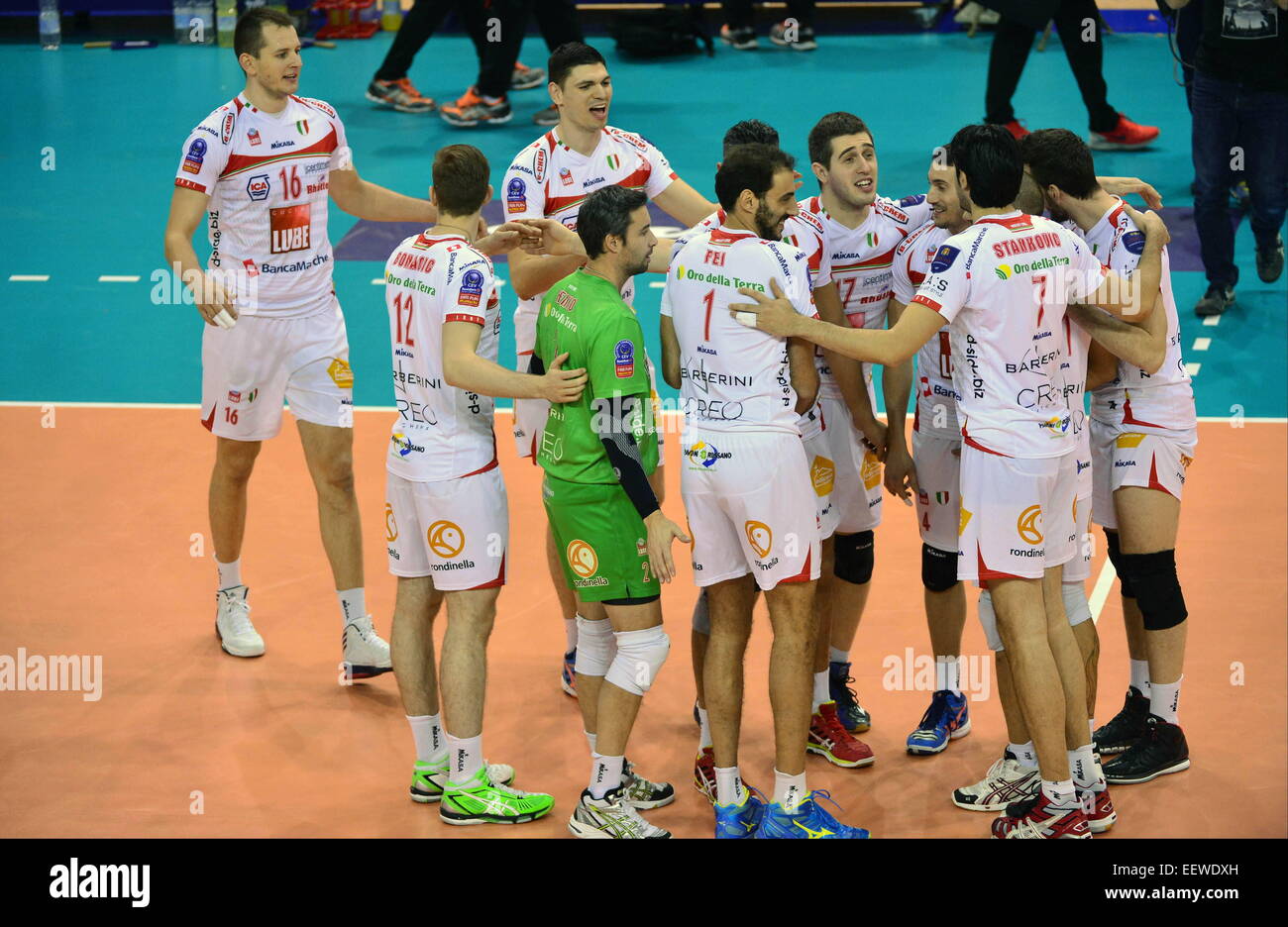 Hubert HENNO - 20.01.2015 - Paris Volley/Treia - Ligue des Champions ...