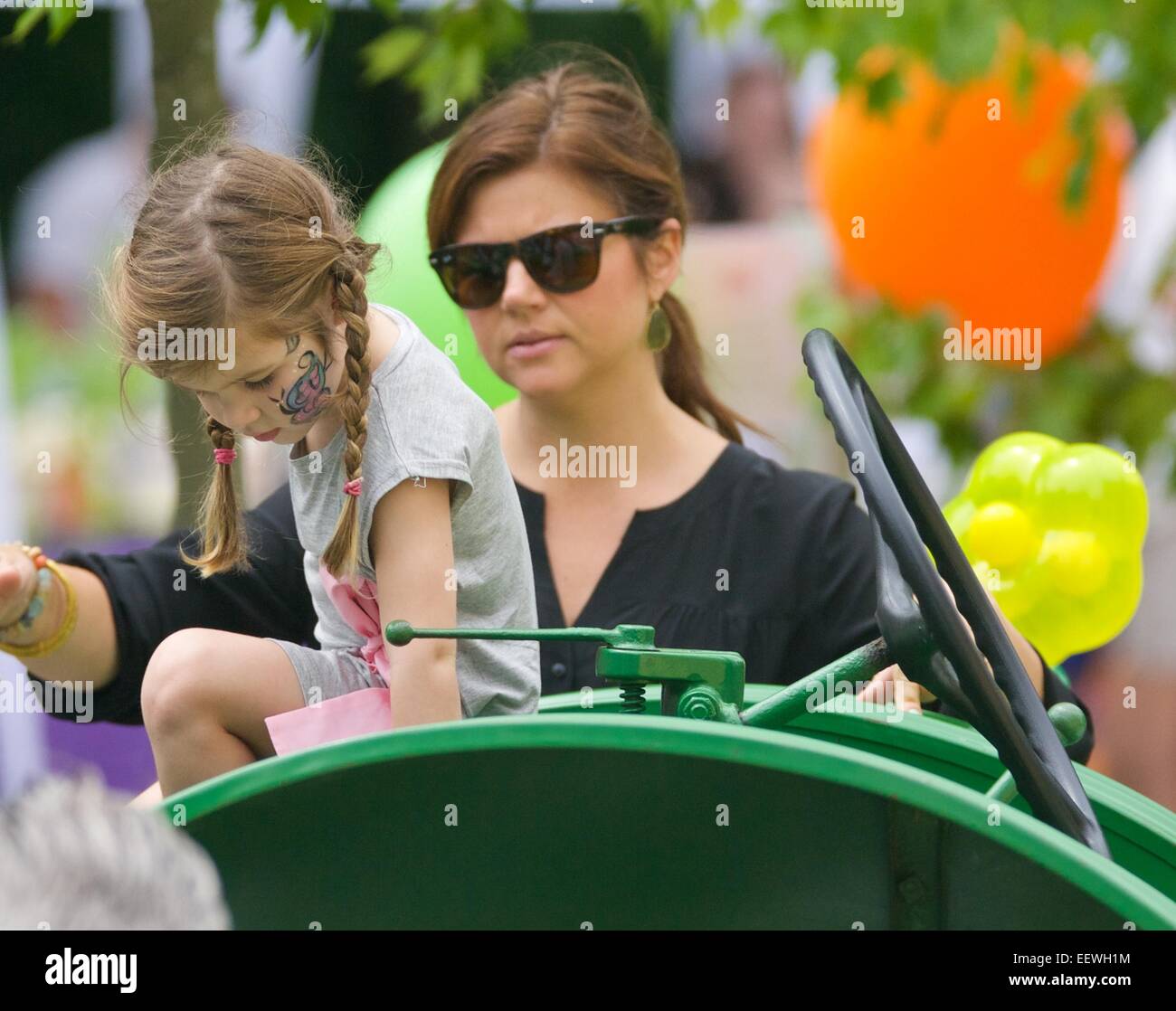 Tiffani Thiessen And Family High Resolution Stock Photography and ...