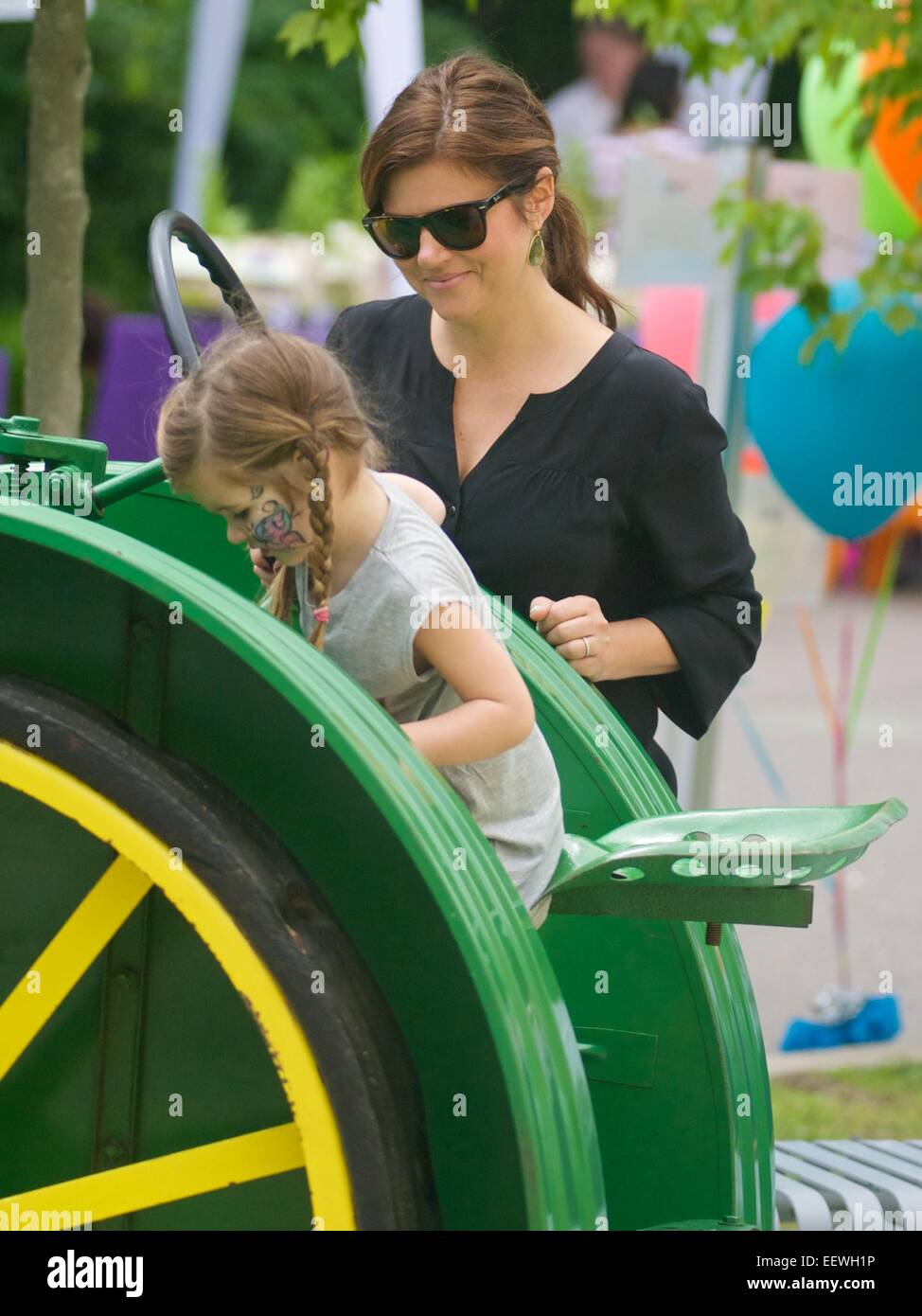 Tiffani Thiessen And Family High Resolution Stock Photography and ...