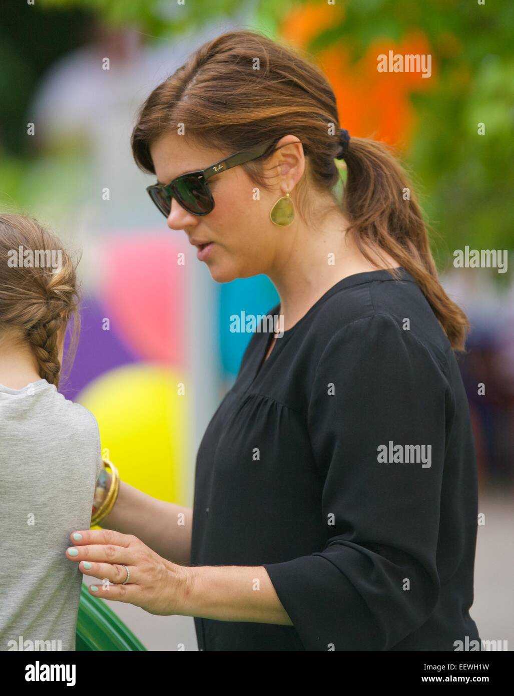 Tiffani thiessen and family hi-res stock photography and images - Alamy