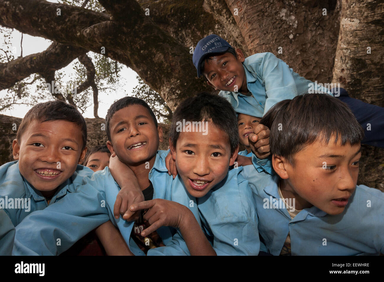 School uniforms nepal hi-res stock photography and images - Alamy