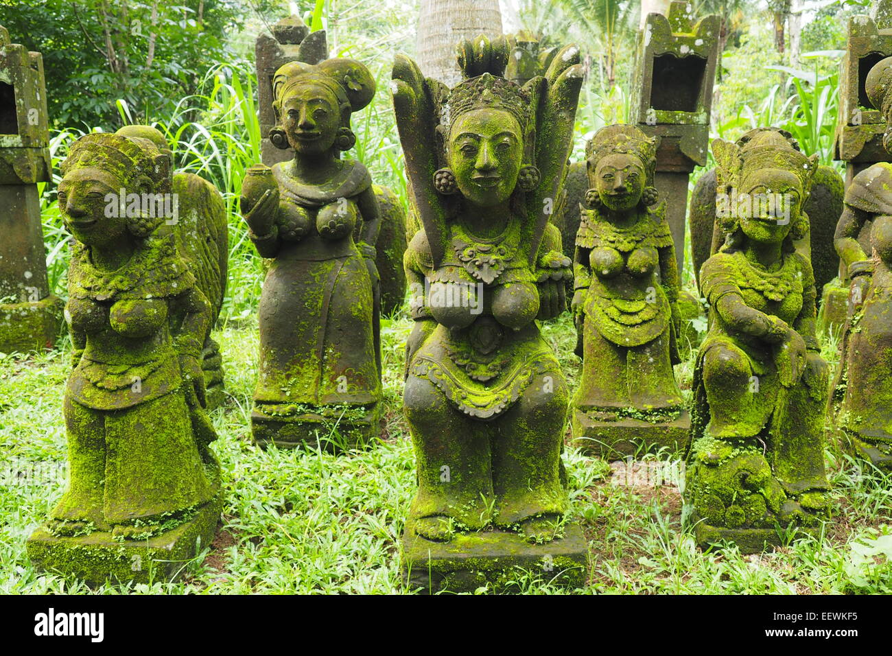 Moss covered sculptures in Ubud, Bali Stock Photo - Alamy