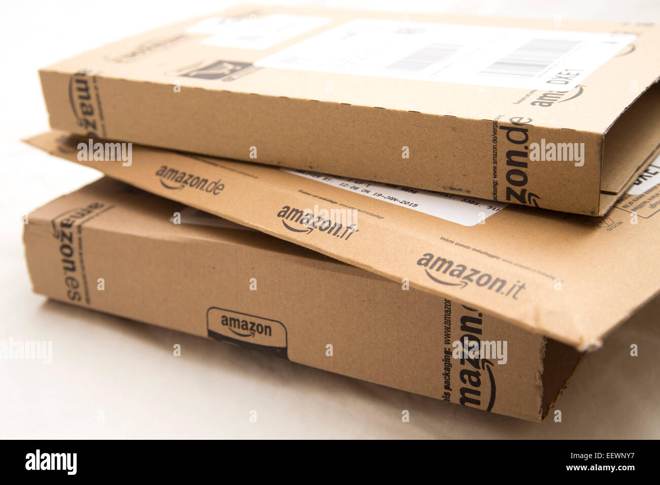 Online shopping at amazon com hi-res stock photography and images - Alamy