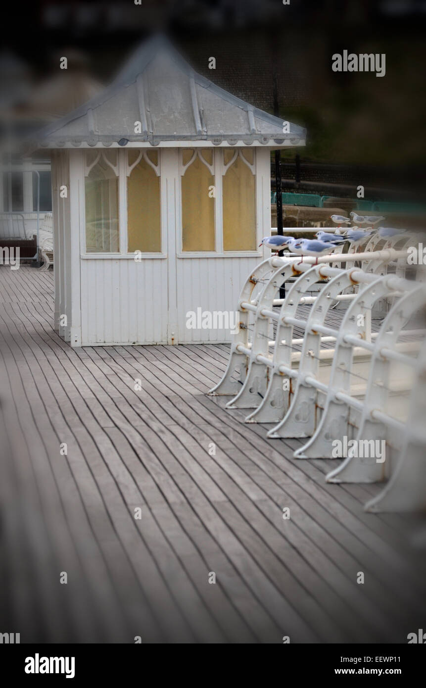 Iron pier railings hi-res stock photography and images - Alamy