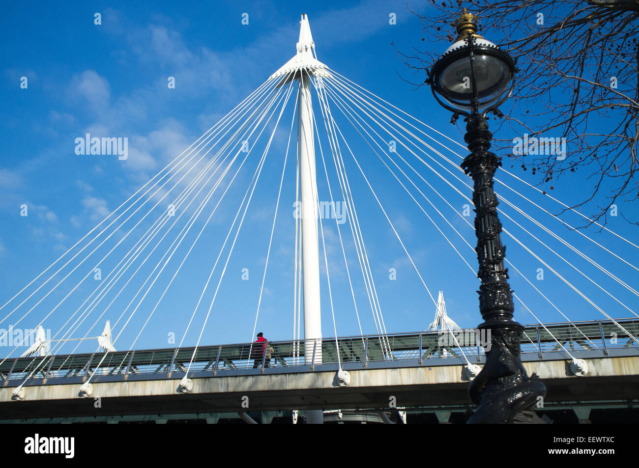 Charing crossing bridge hi-res stock photography and images - Alamy