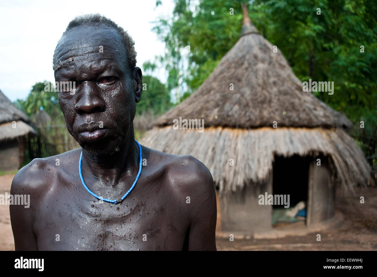 Nuer tribe hi-res stock photography and images - Alamy