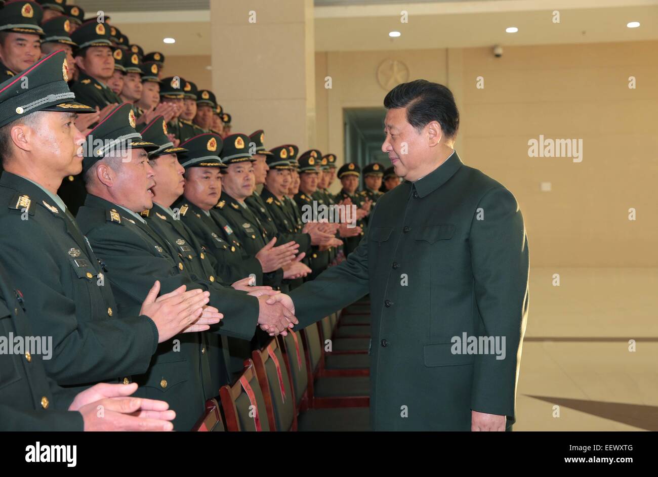 Senior military officers chinese hi-res stock photography and images ...