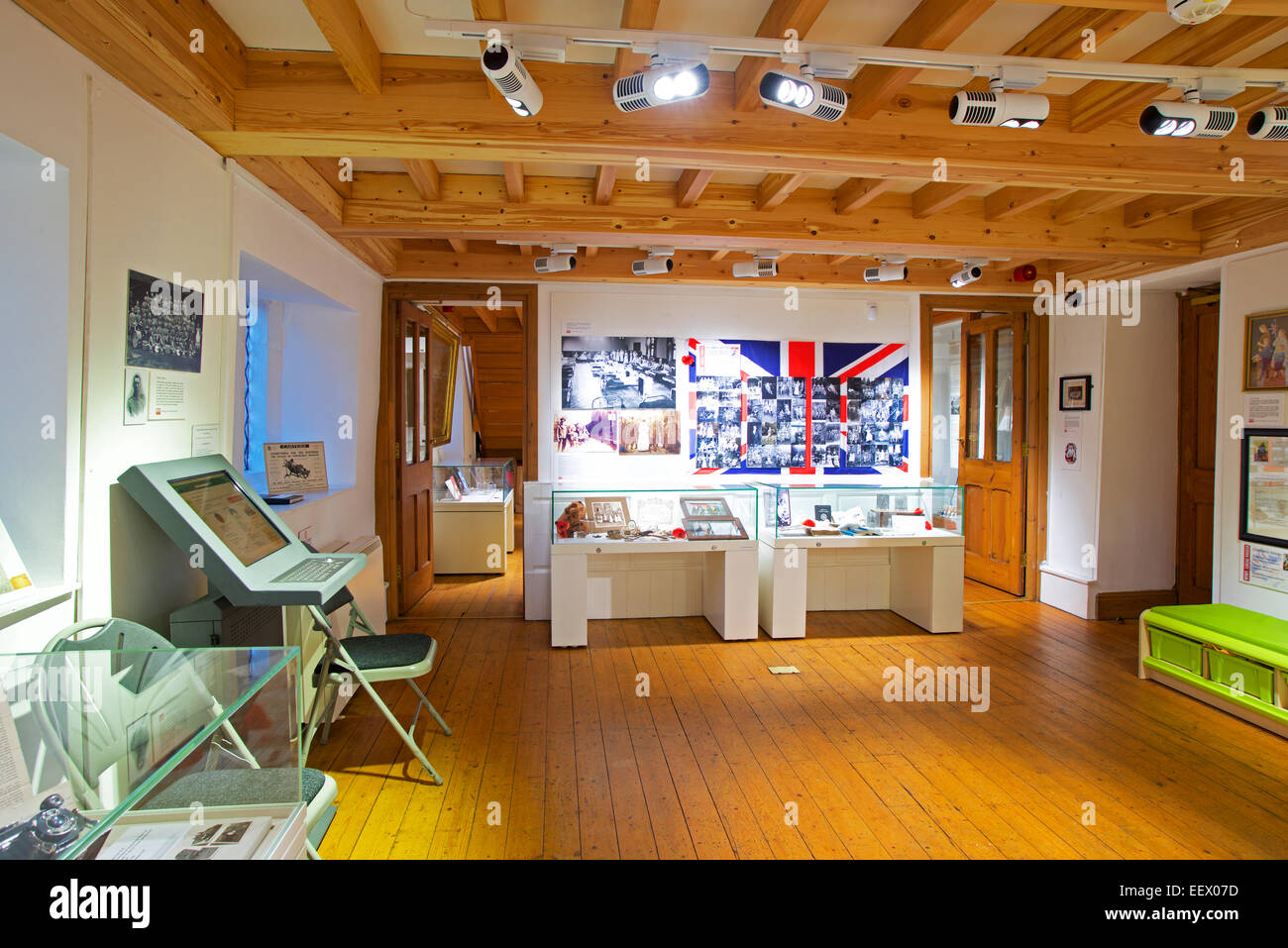 Museum displays hi-res stock photography and images - Alamy
