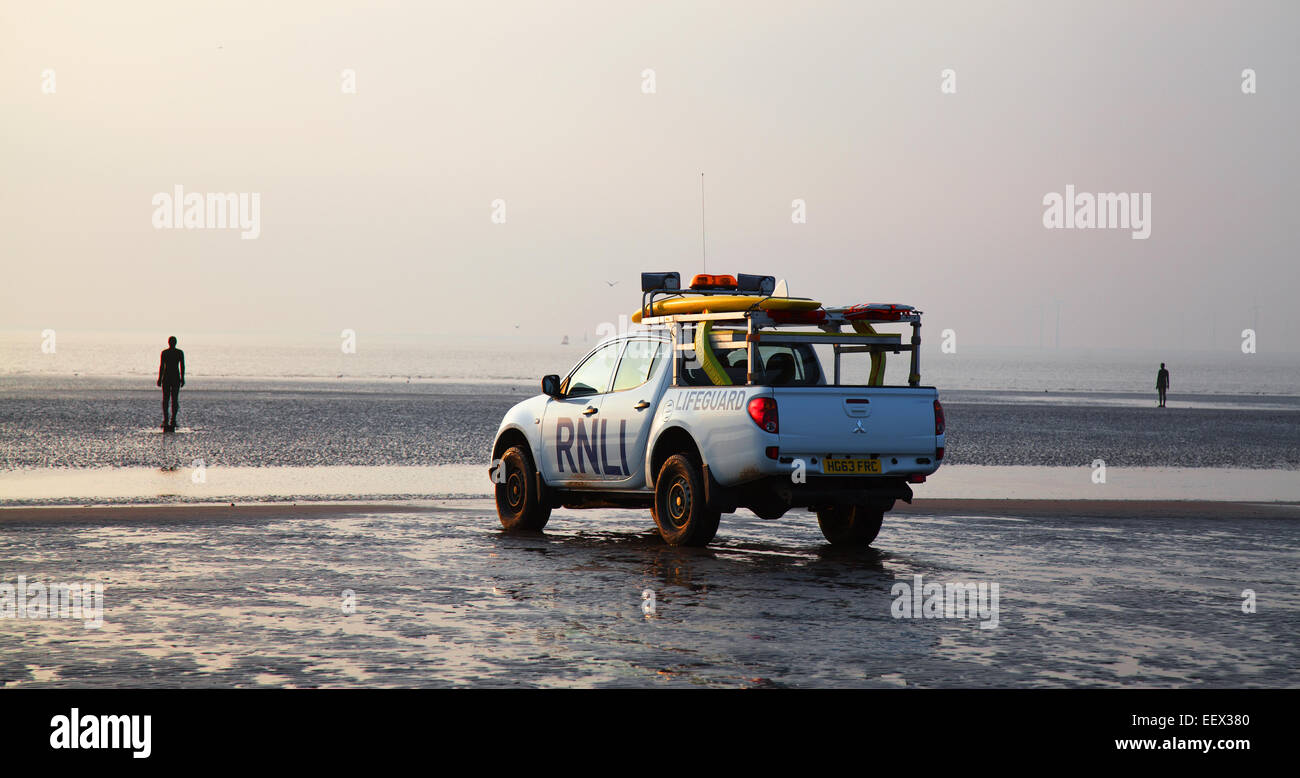Rnli lifeguard vehicles hi-res stock photography and images - Alamy