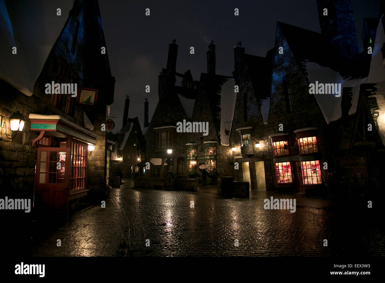 Hogsmeade from movie hi-res stock photography and images - Alamy