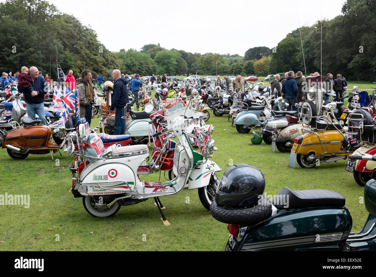 Scooters Scooter Mods Scootfest Restored Vintage Stock Photo - Alamy