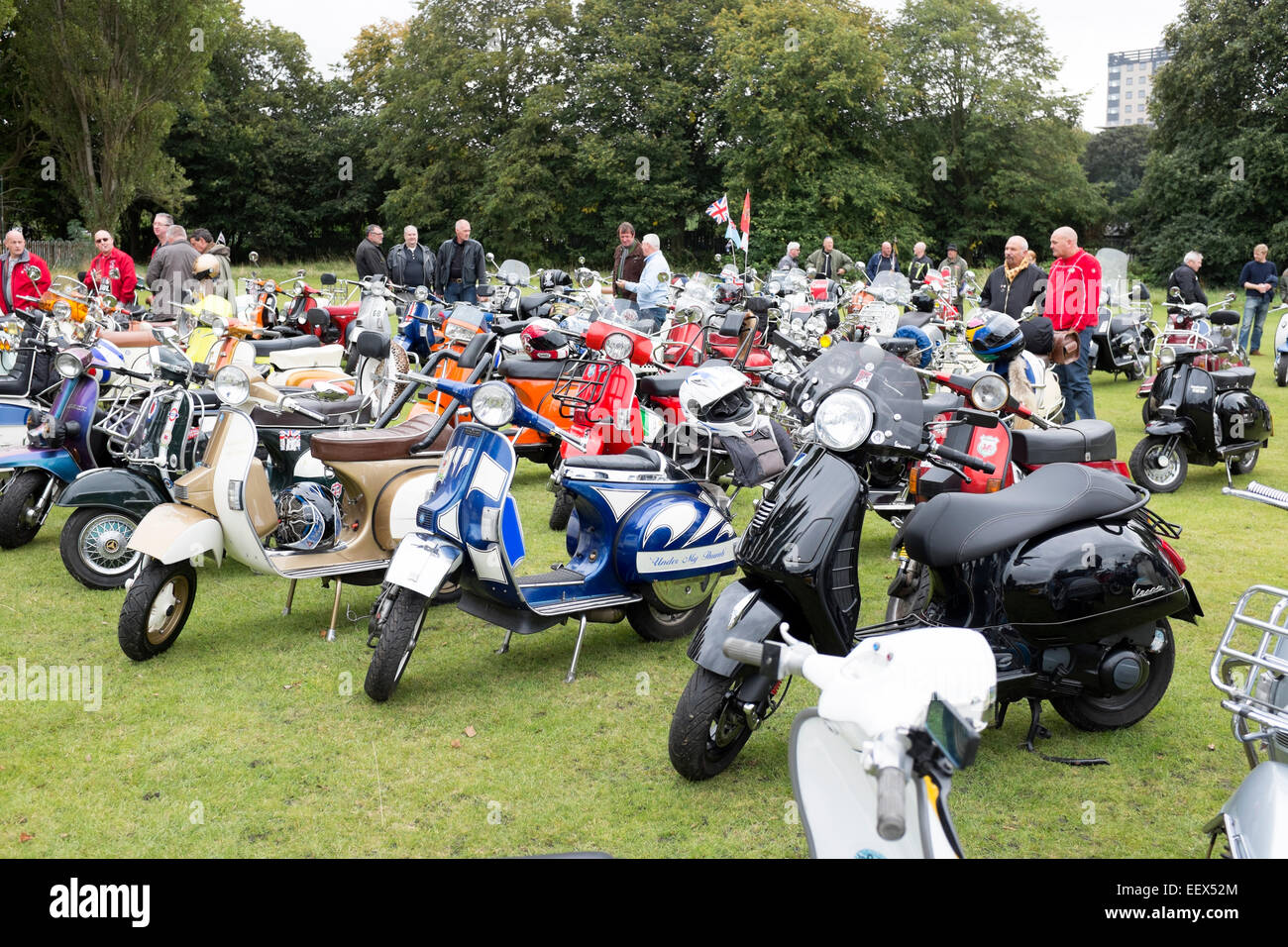 Mods scooters hi-res stock photography and images - Alamy