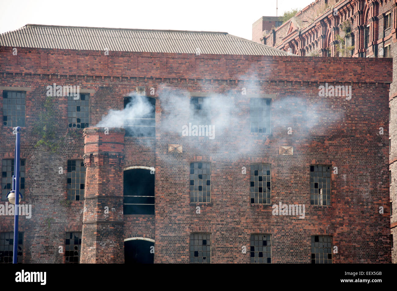 Chimney smoke hi-res stock photography and images - Alamy