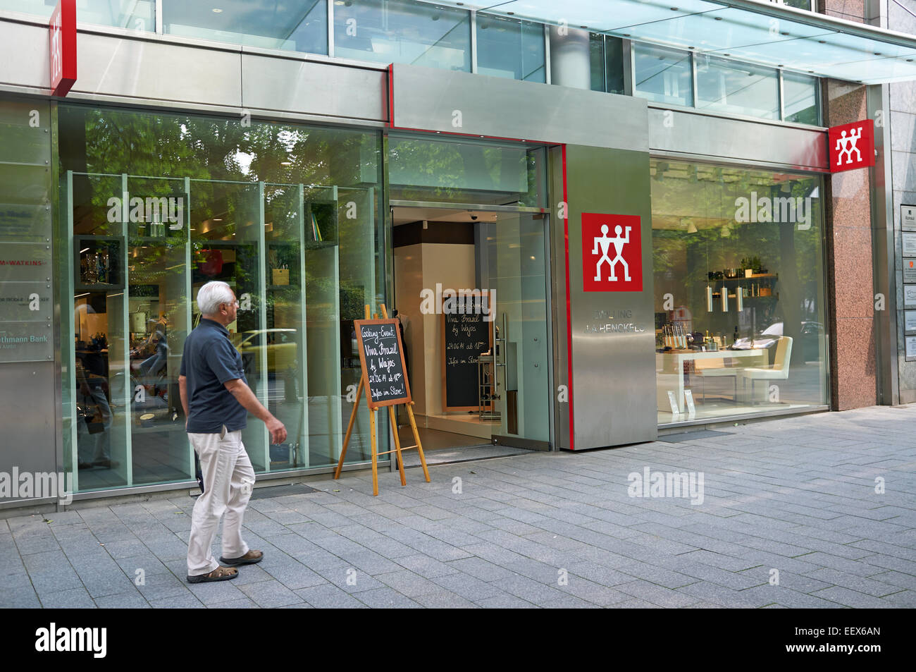 Zwilling hi-res stock photography and images - Alamy