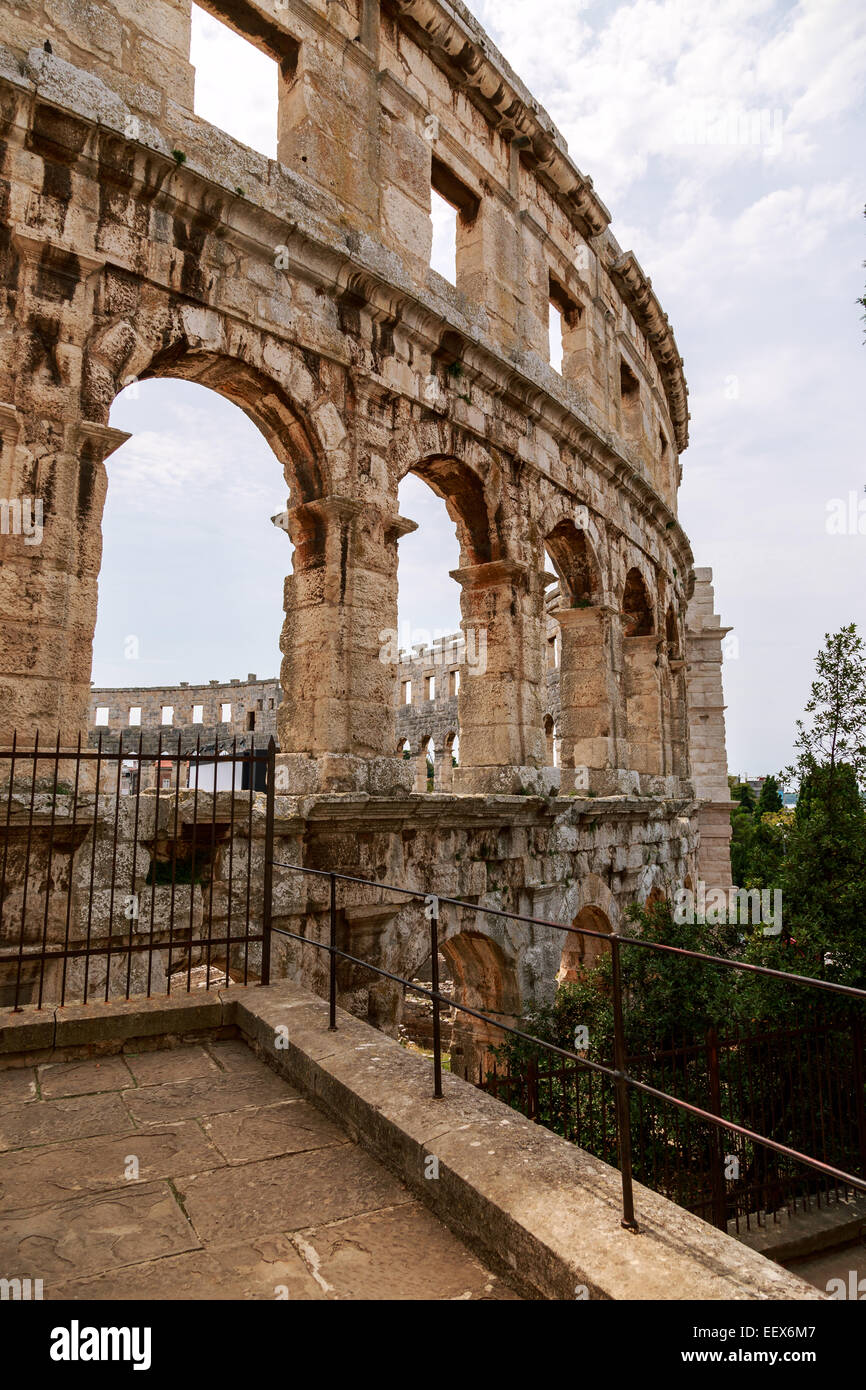 Famous ancient Roman Amphitheater - Arena, 1st. century, Pula, Croatia ...