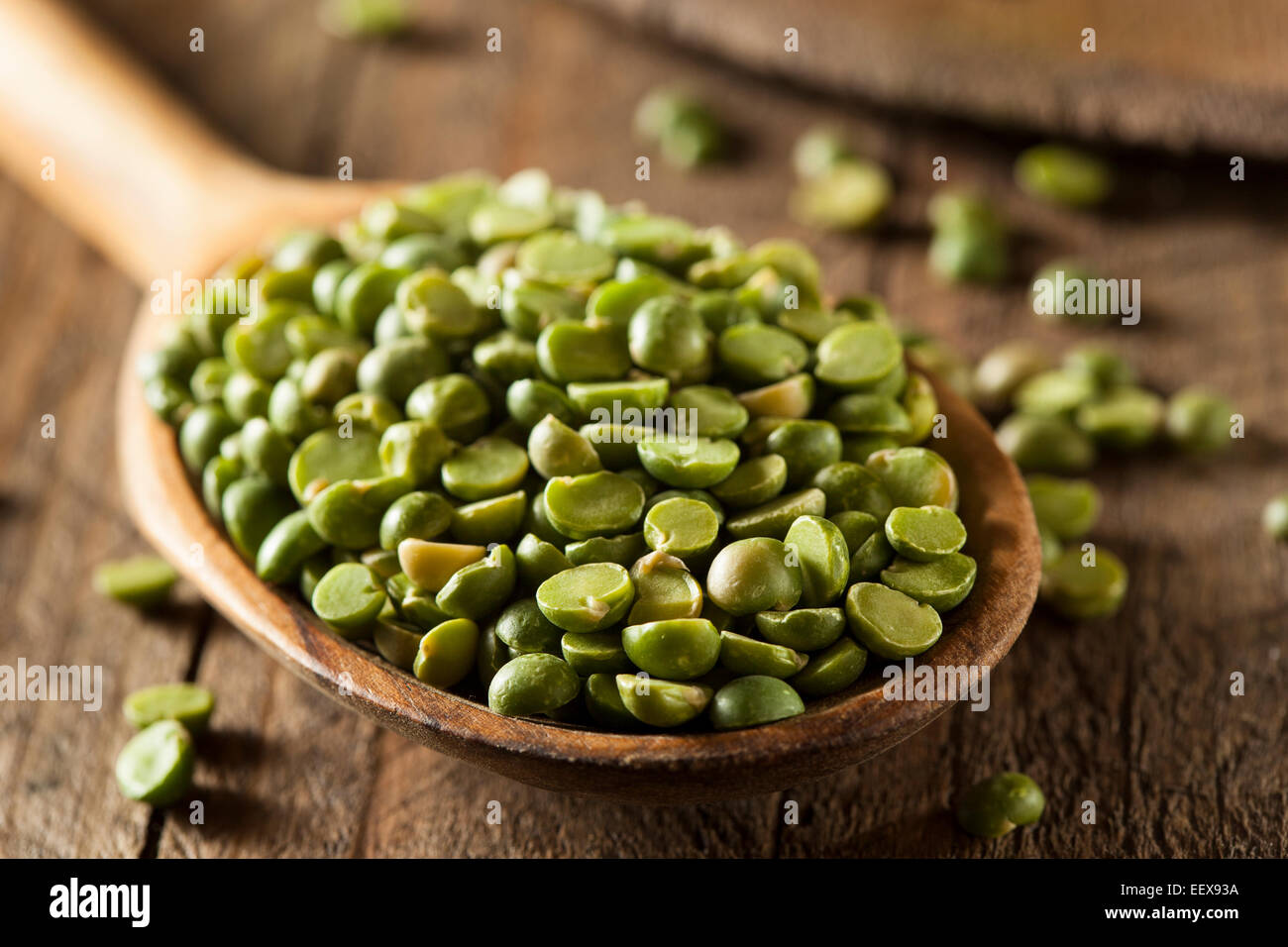 Dried uncooked green peas hi-res stock photography and images - Alamy