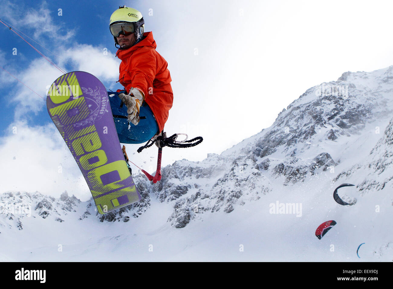 Serre Chevalier, Hautes-Alpes, France. 16th Jan, 2015. 2015 Snowkite ...