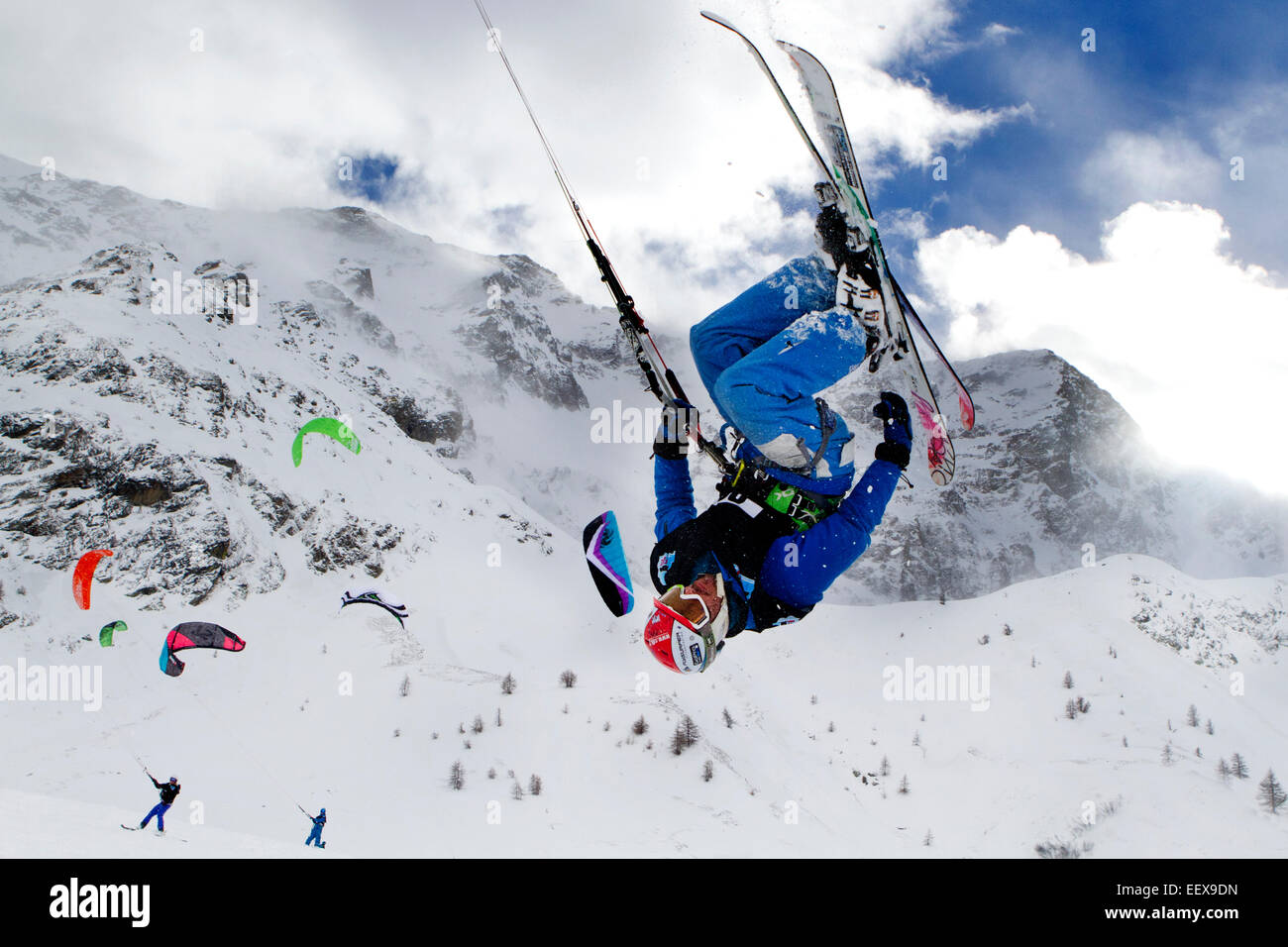 Serre Chevalier, Hautes-Alpes, France. 16th Jan, 2015. 2015 Snowkite ...