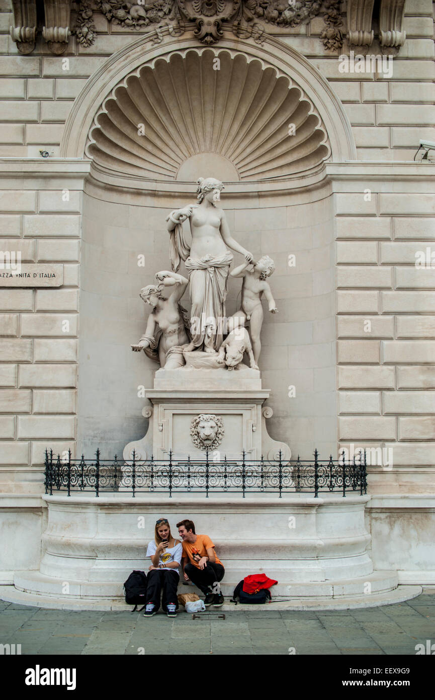 Thetis statue hi-res stock photography and images - Alamy