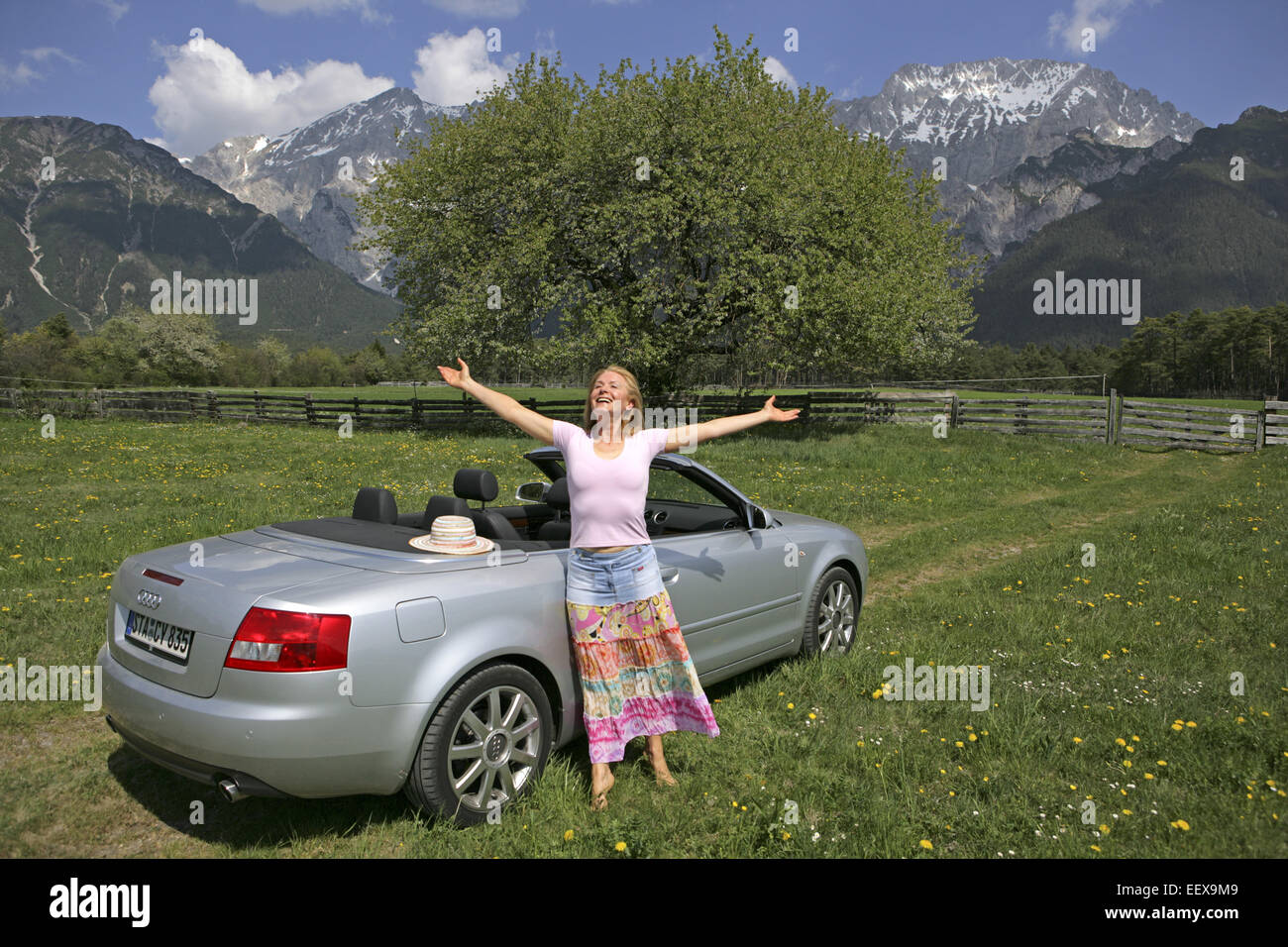 Positive Ausstrahlung High Resolution Stock Photography and Images - Alamy