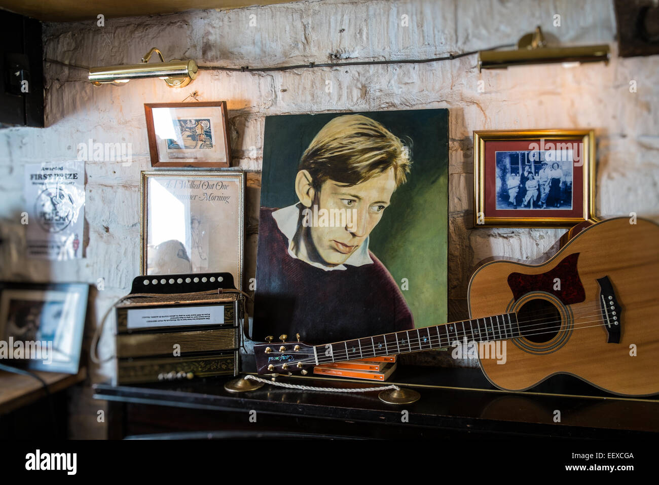 Woolpack pub hi-res stock photography and images - Alamy