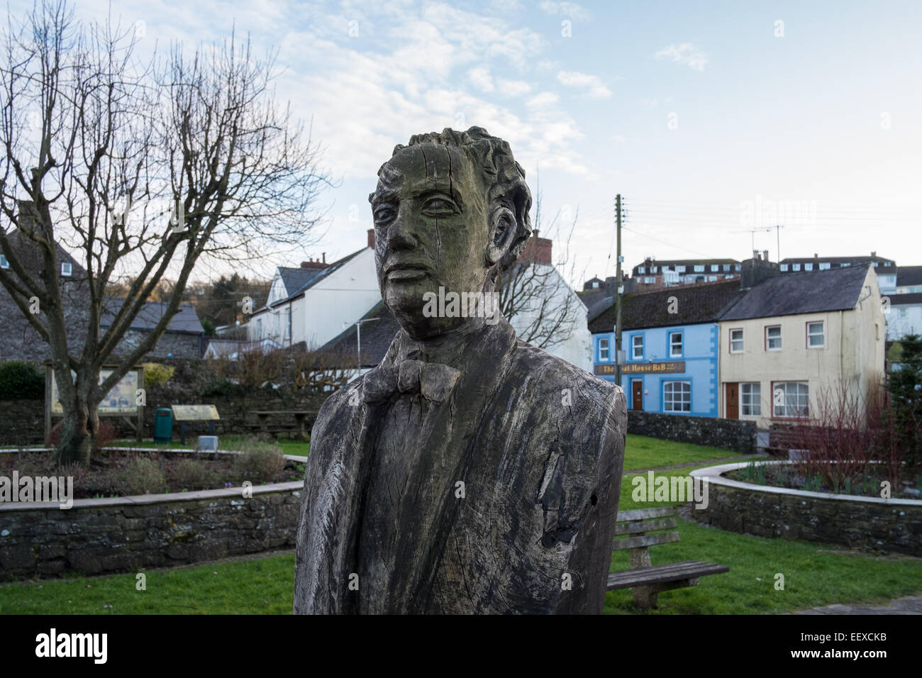 Dylan Thomas Statue High Resolution Stock Photography and Images - Alamy