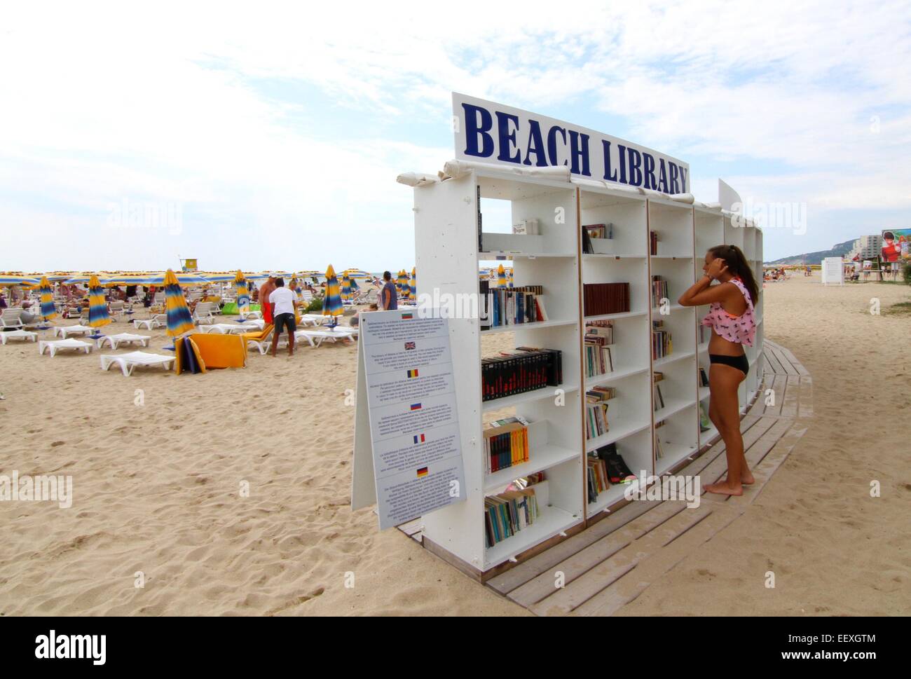 Beach library hi-res stock photography and images - Alamy