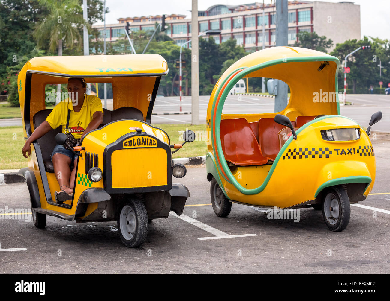 Cocotaxi, Cuban plastic taxis, Havana, Cuba Stock Photo - Alamy
