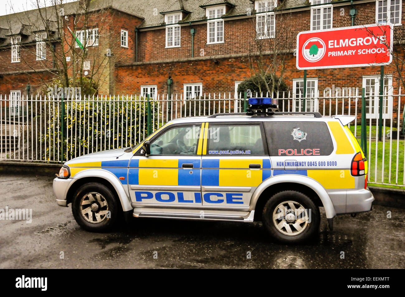 Belfast, Northern Ireland. 23 Jan 2015 - A PSNI patrol car containing ...