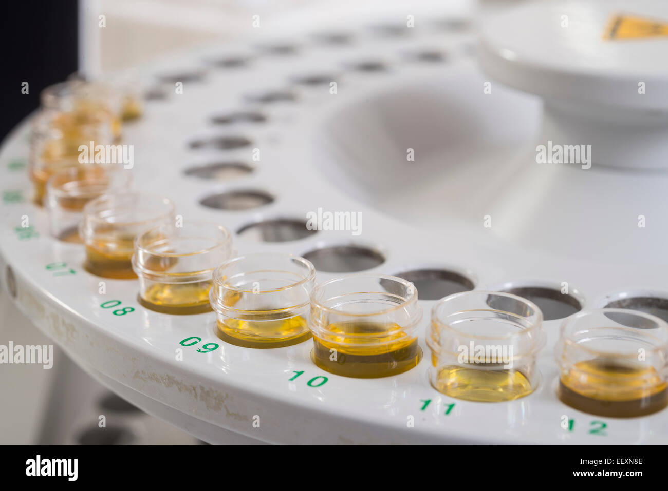 Test tube holder hi-res stock photography and images - Alamy