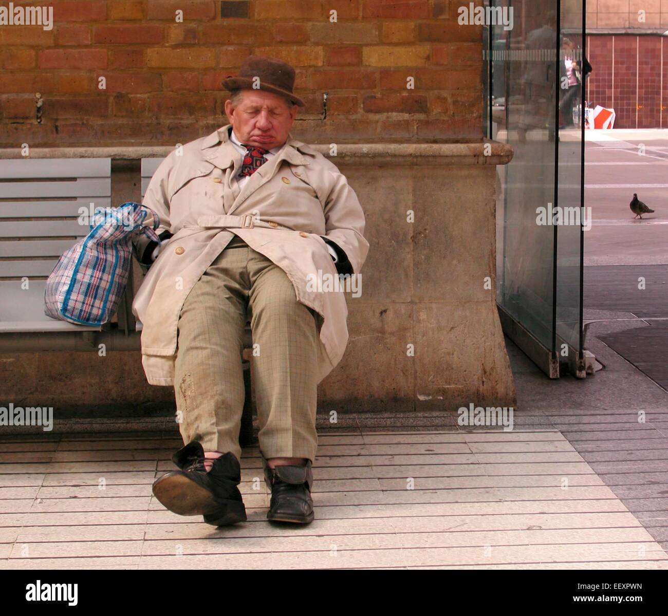 Oap Old Age Pensioner Elderly Man Sleeping Asleep On Bench At
