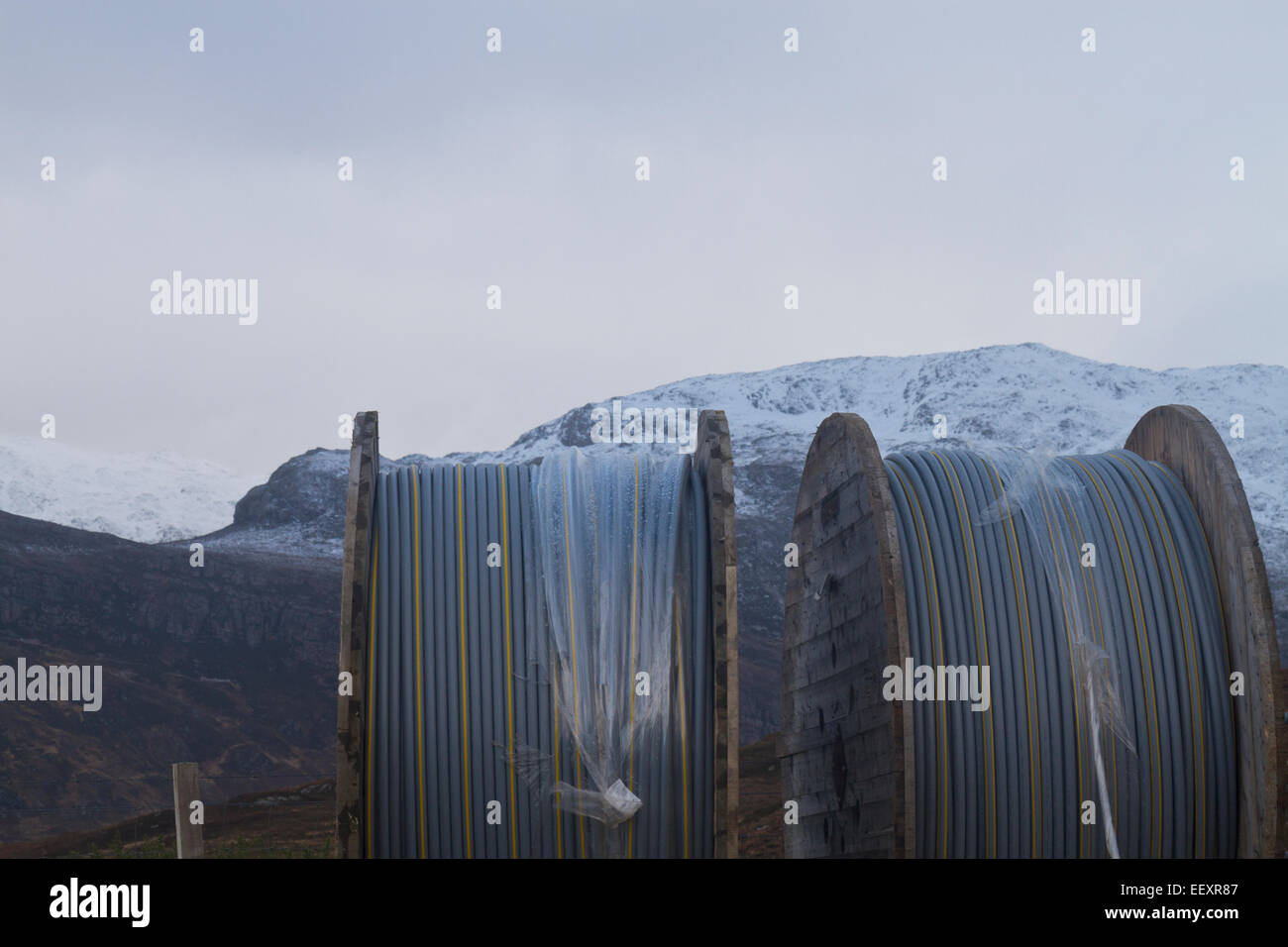 Fibre optic cable hi-res stock photography and images - Alamy