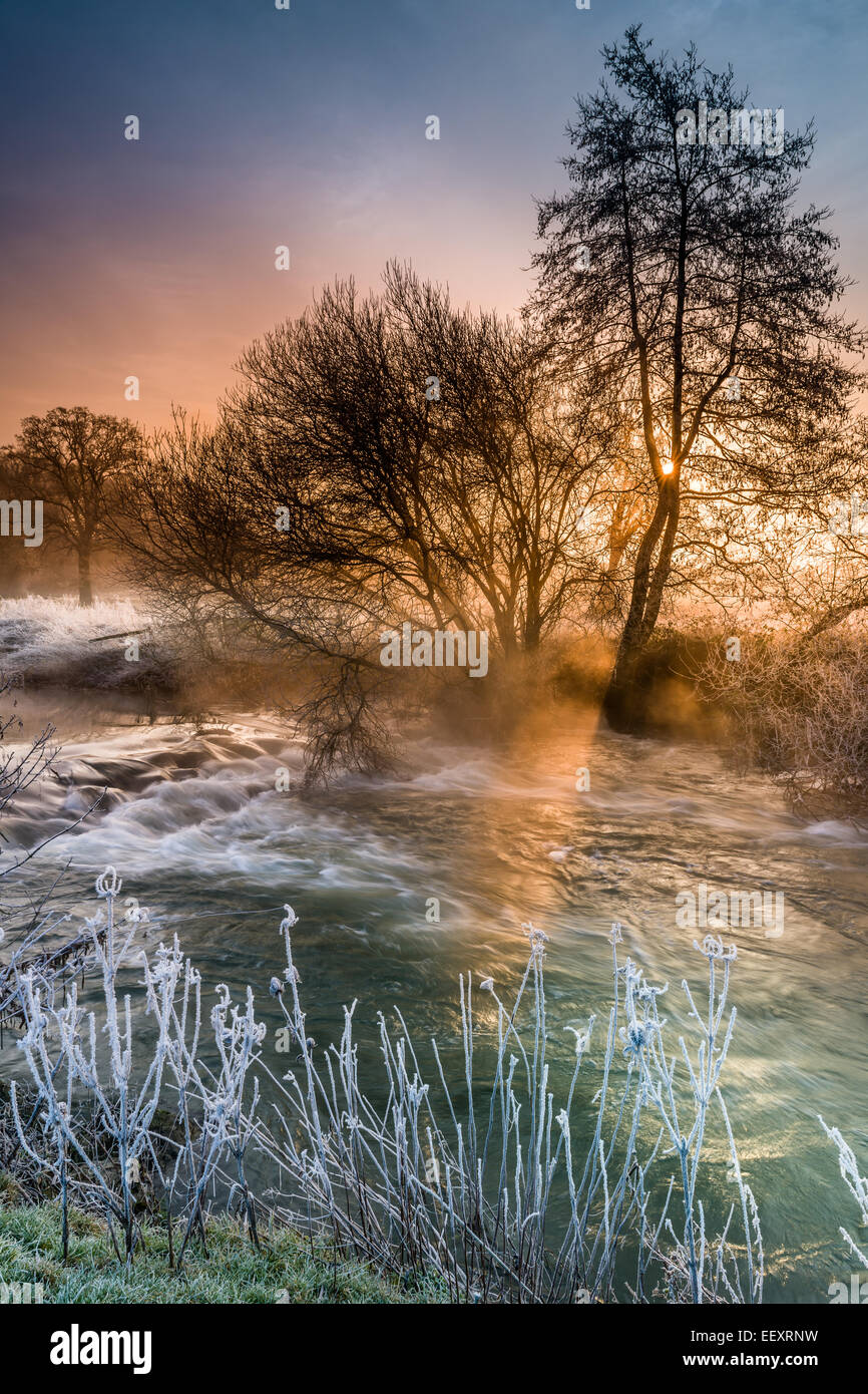 River Avon January Sunrise Stock Photo - Alamy