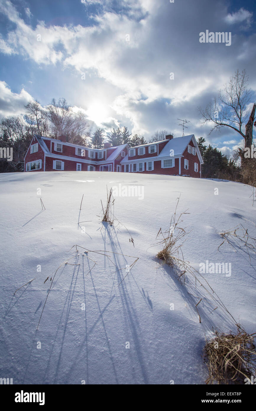 An old New England red farm house on a cold winter's day Stock Photo ...