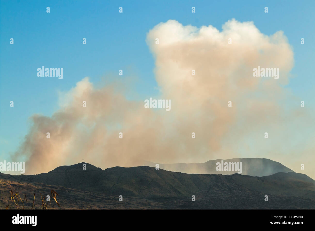 Main crater of Masaya Volcano caldera, Nicaragua's 1st national park ...