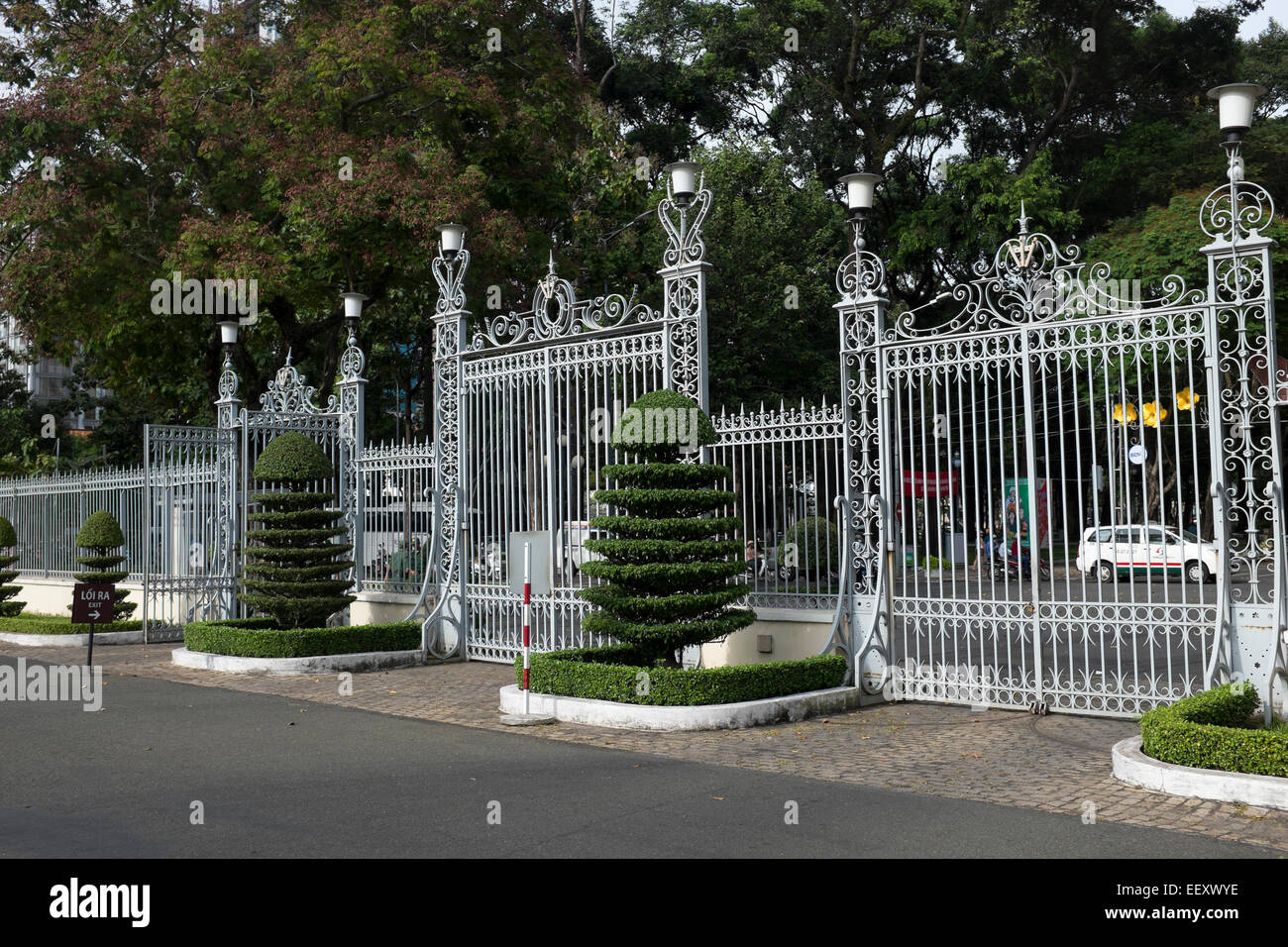 Gates to the Reunification or Independence Palace in Ho Chi Minh City ...