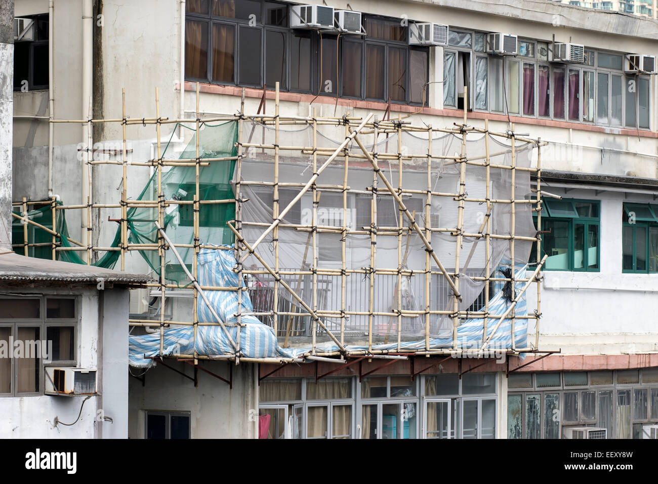 Bamboo scaffolding hong kong hi-res stock photography and images - Alamy