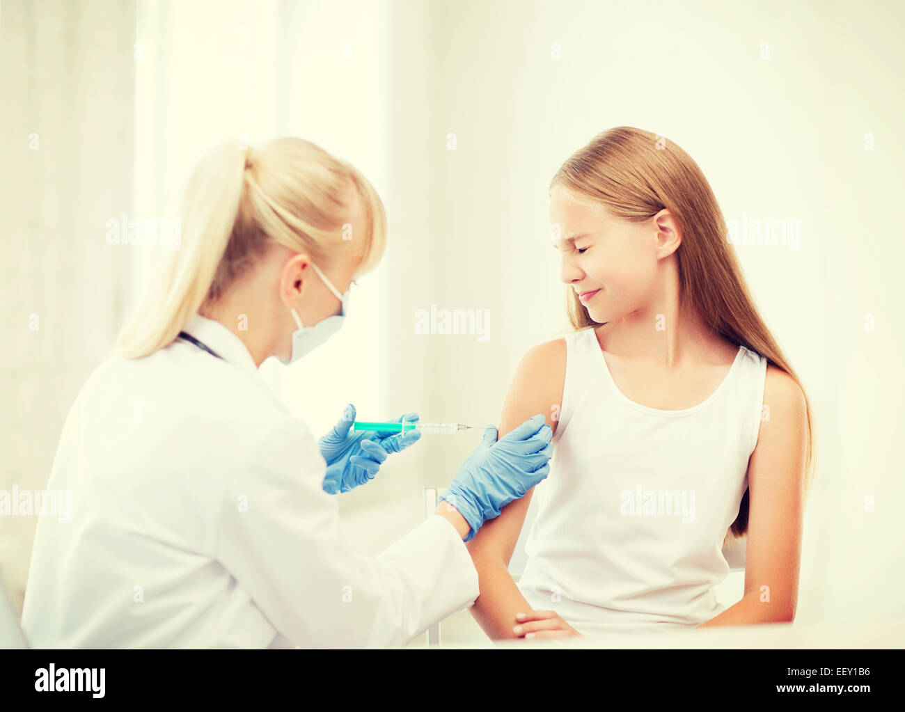 Insulin injection child hi-res stock photography and images - Alamy