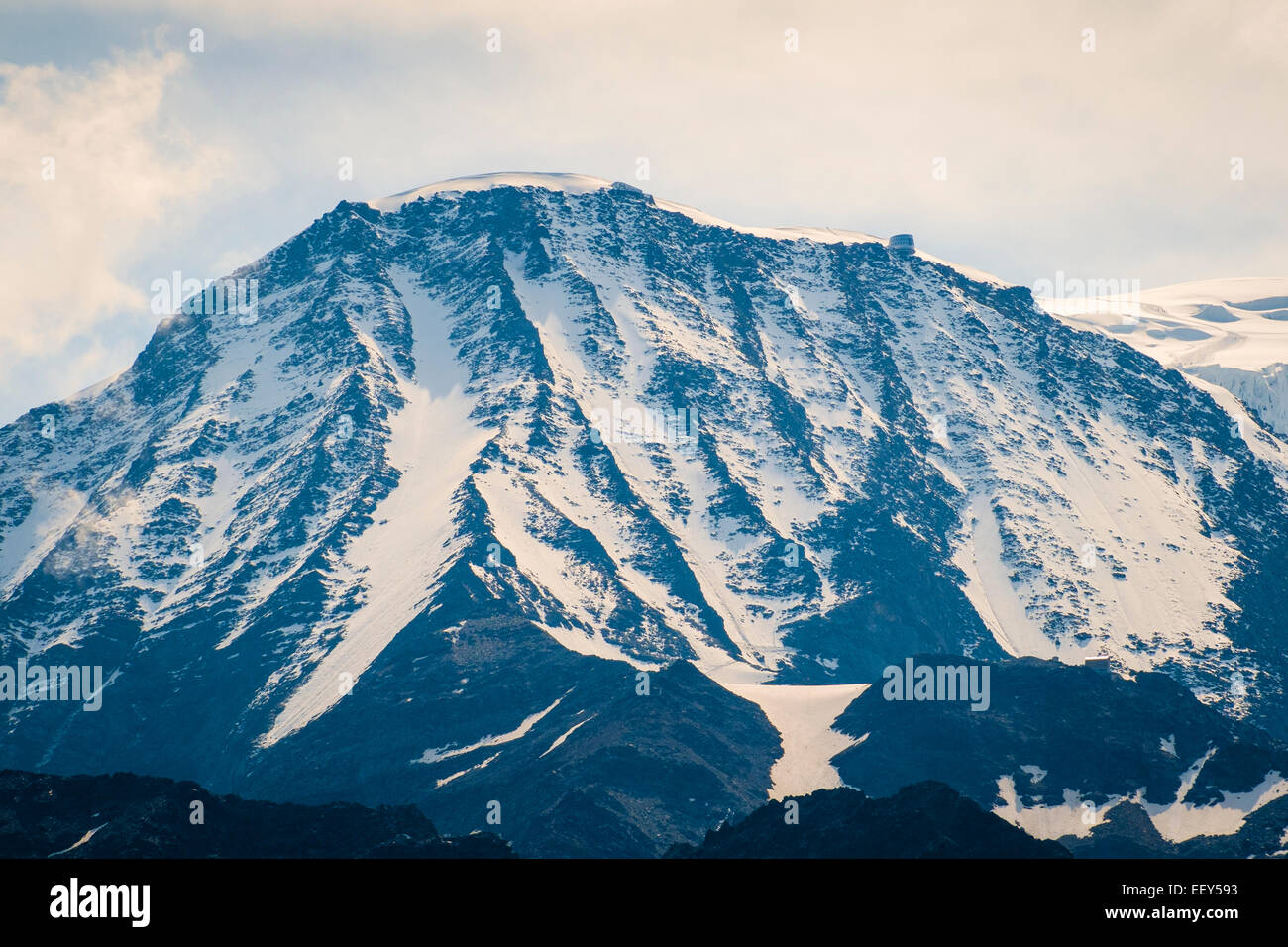 Aiguille du Gouter and mountain refuge, Mont Blanc massif, Rhone-Alpes ...