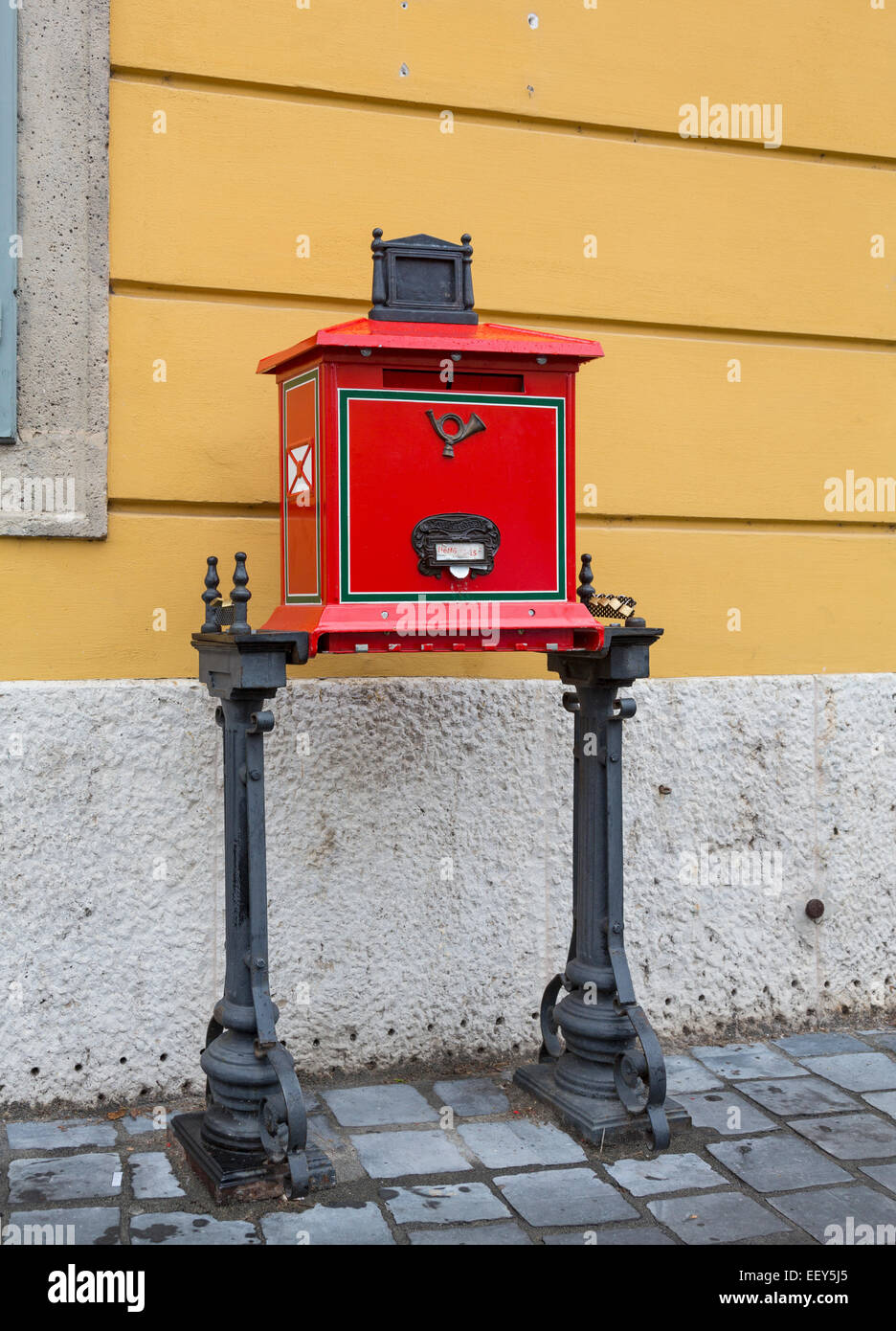 Europe Mail Posta High Resolution Stock Photography and Images - Alamy